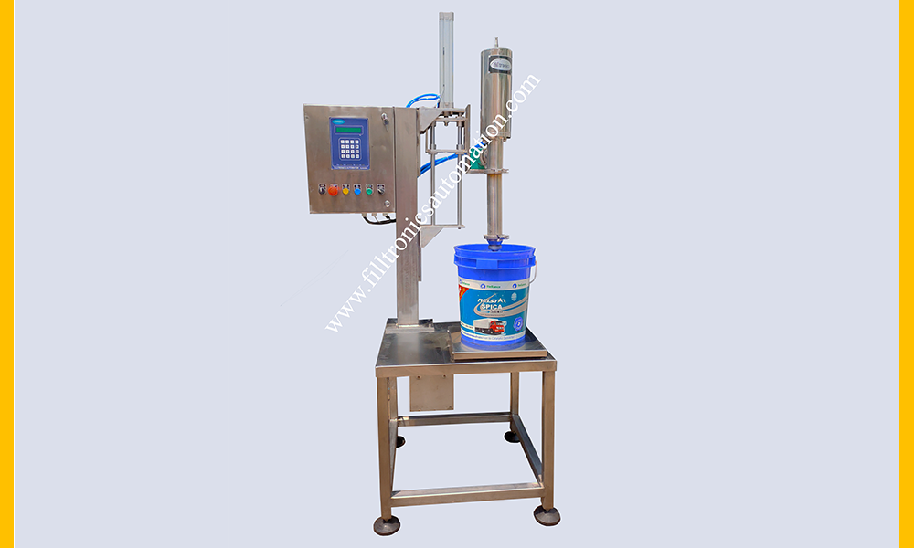 MILK BUCKET FILLING